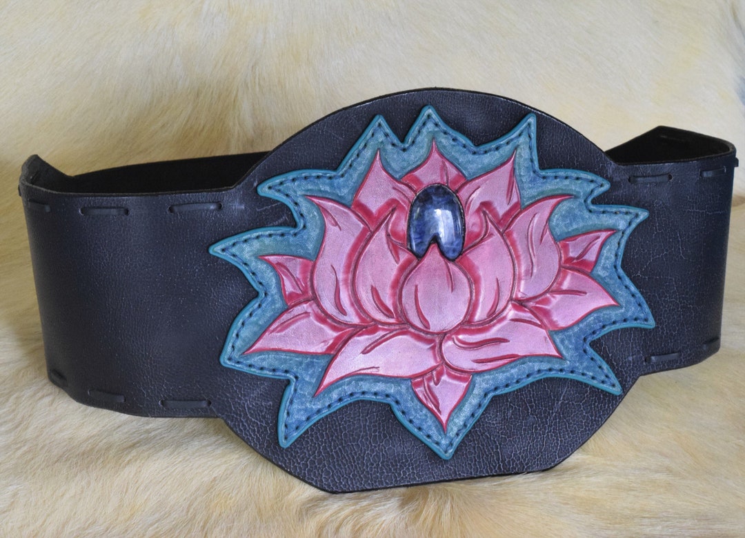 Obi Lotus Belt in Leather and Lapis Lazuli - Asmodeus Creations - Etsy