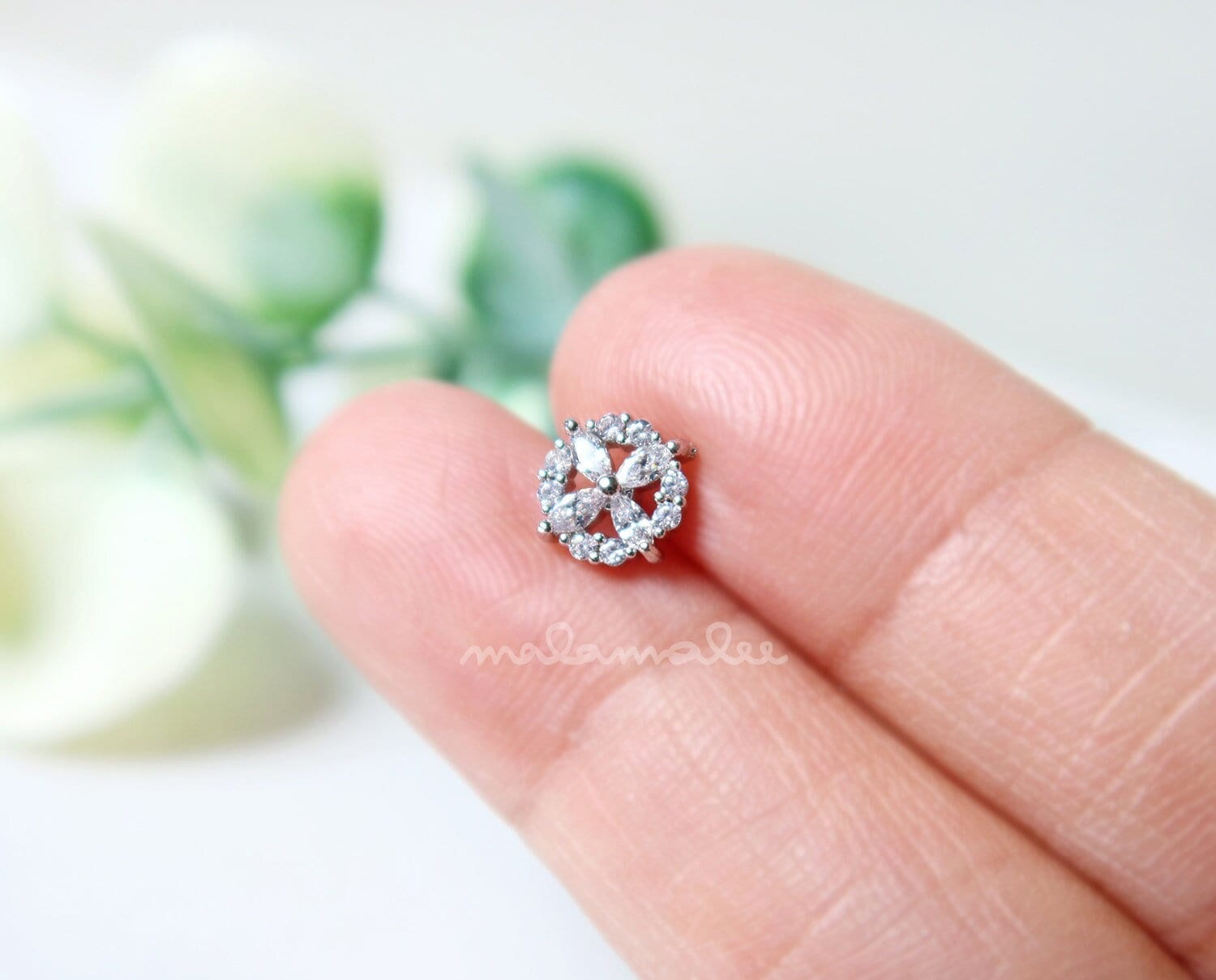 Flower Wheel Ear Piercing, Helix Earring, 20G Cartilage Earrings, Conch ...