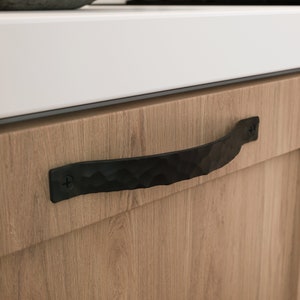 Hand Forged Iron Drawer Handle,metal Cabinet Pull,wrought Handle,black ...