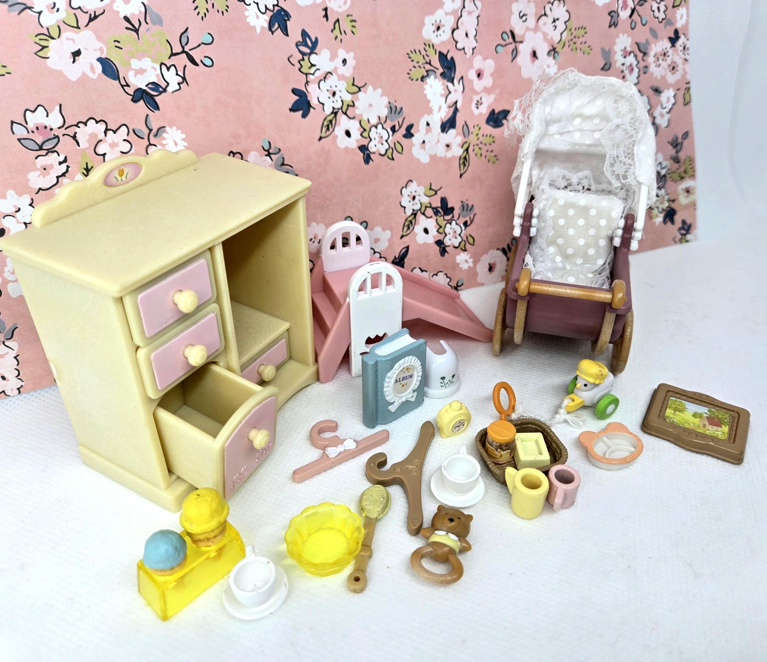 1980s Epoch Sylvanian Calico Critters Nursery Set. Vintage Calico ...