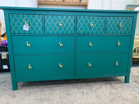 Bespoke chest of drawers store