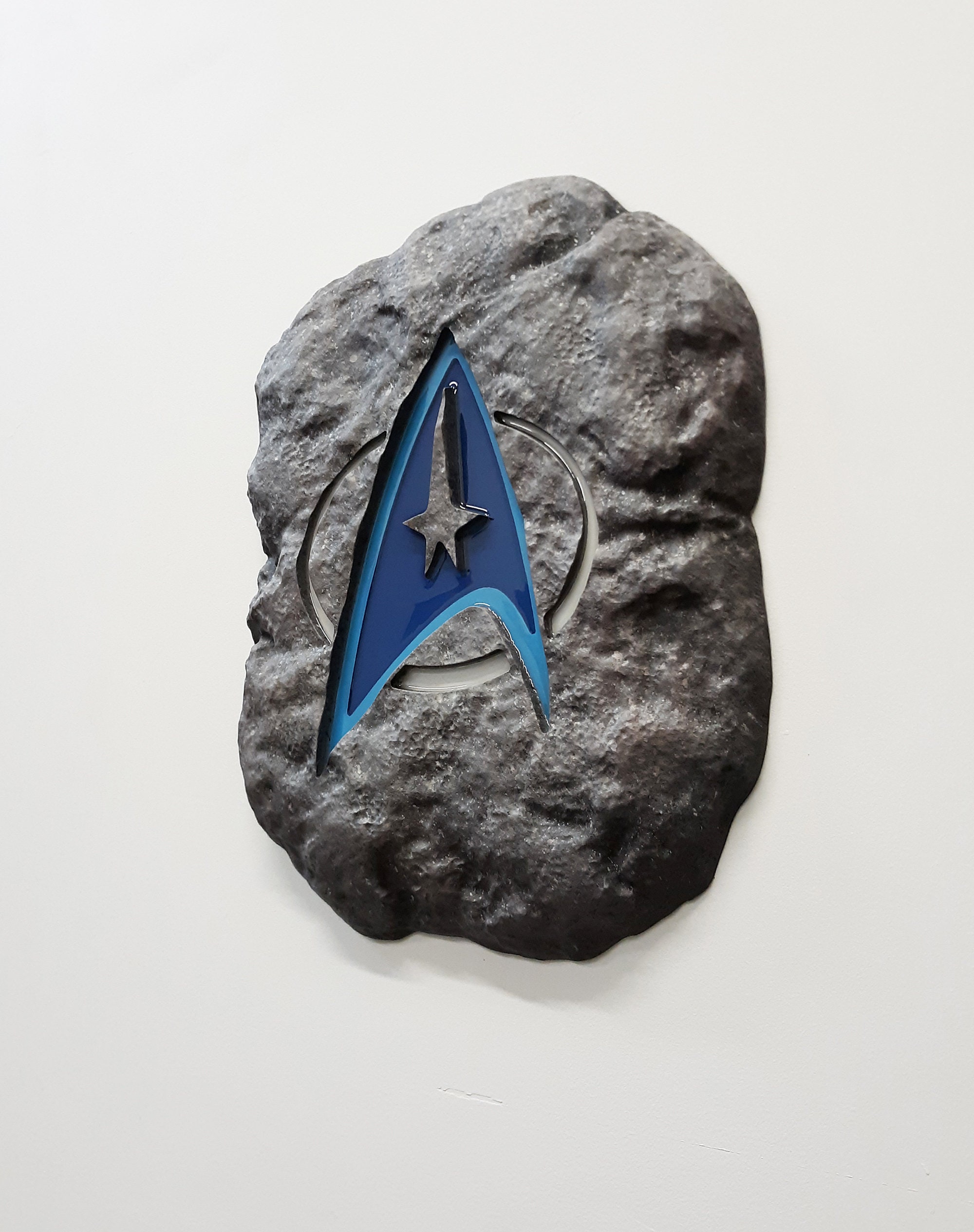 Star Trek Inspired Star Fleet Symbol Hanging Wall Stone is Fan Made ...