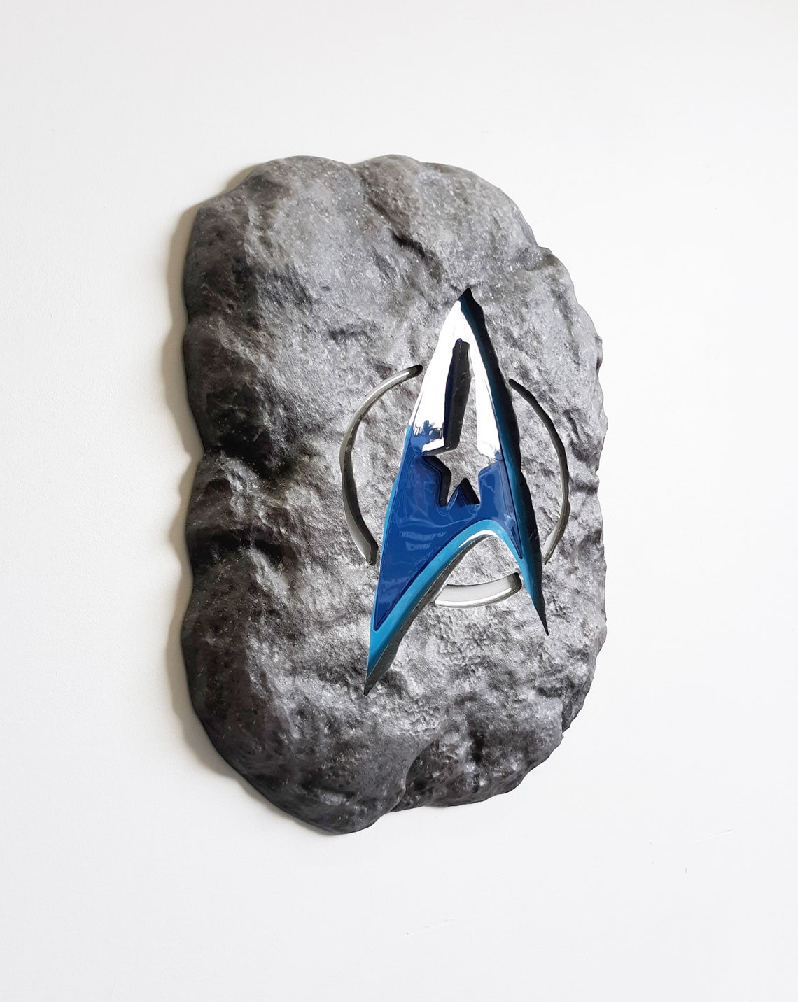 Star Trek Inspired Star Fleet Symbol Hanging Wall Stone is Fan Made ...