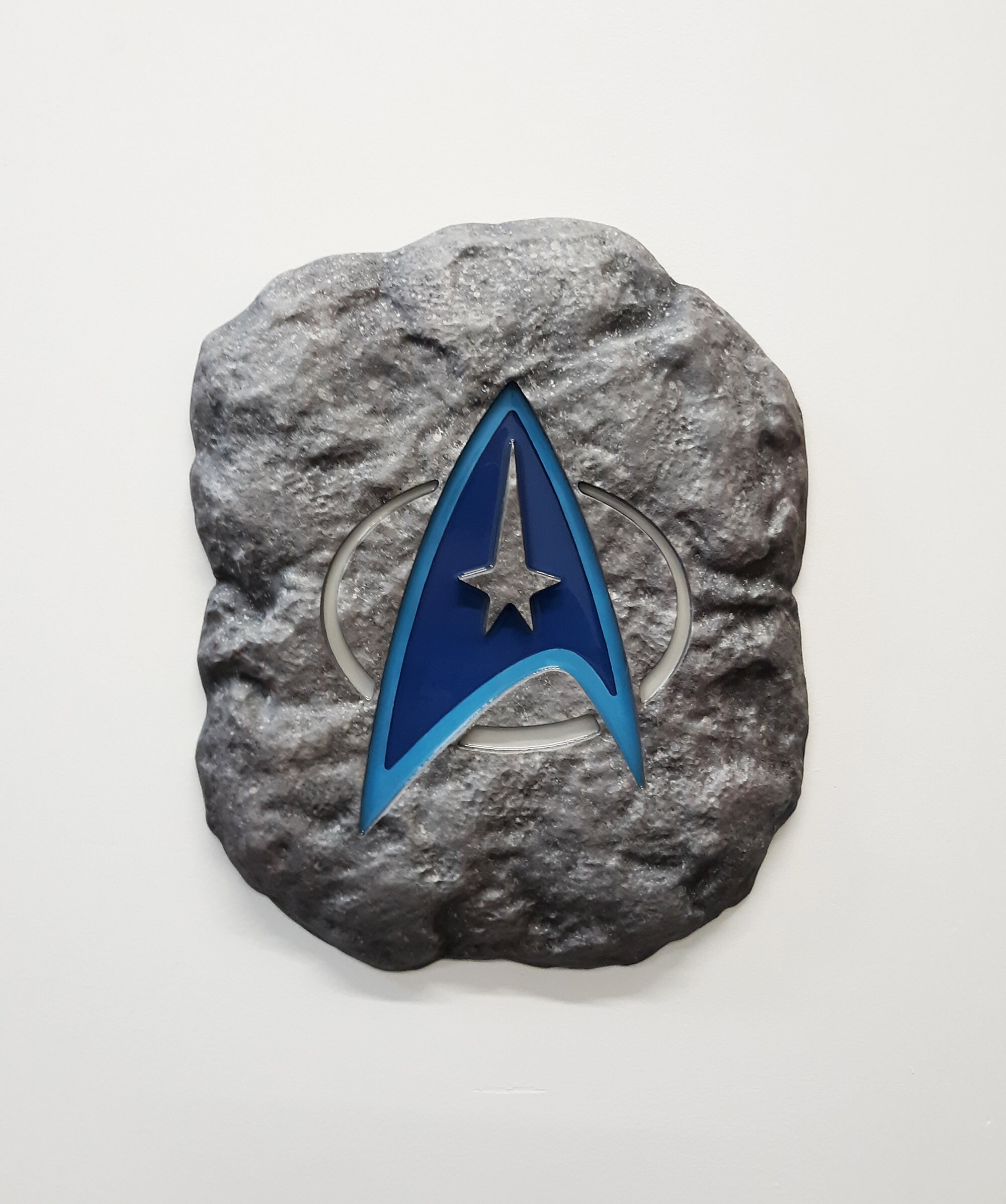 Star Trek Inspired Star Fleet Symbol Hanging Wall Stone is Fan Made ...