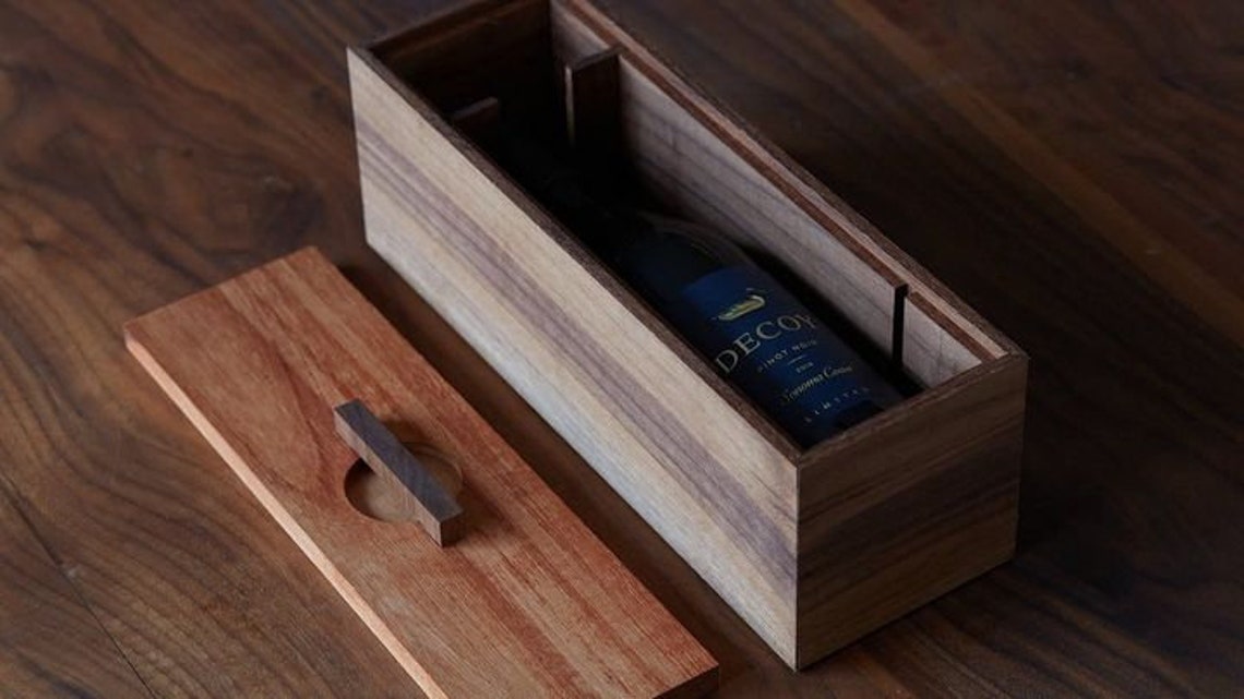 Walnut and Cedar Wine Box - Etsy
