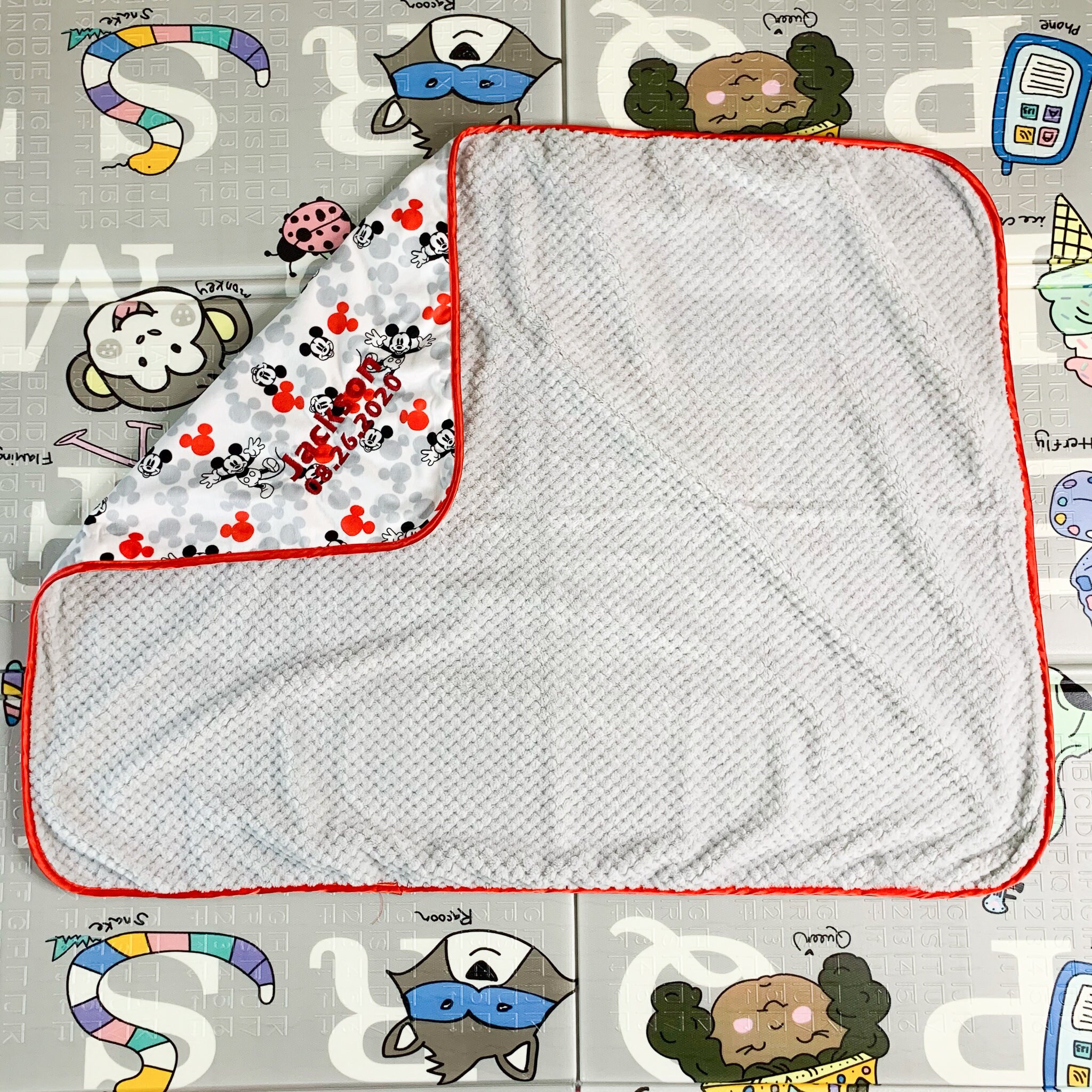 Personalized Disney Baby Blanket Mickey Mouse - Etsy