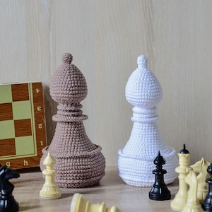 No Sew Chess Set Crochet Pattern – QUEEN, KING, Rook, Pawn, Knight ...