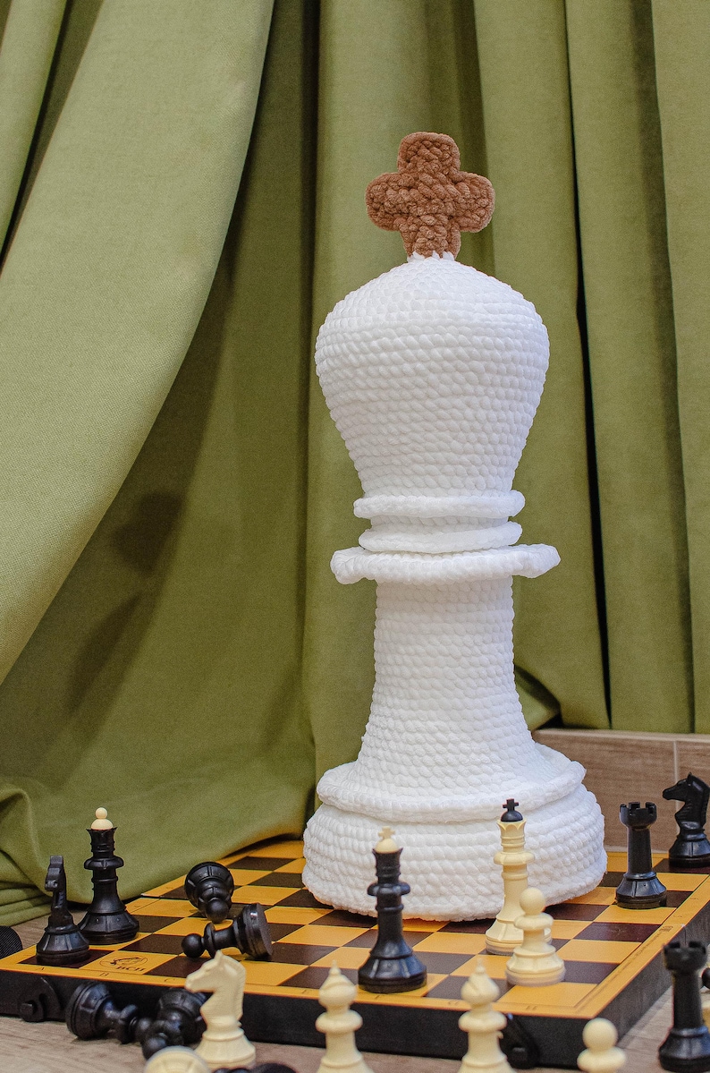 No Sew Chess Piece KING Crochet Pattern, Amigurumi Chess Piece KING ...