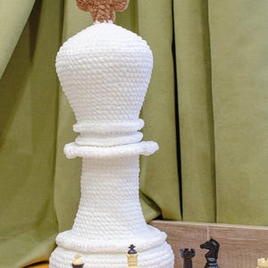 No Sew Chess Piece KING Crochet Pattern, Amigurumi Chess Piece KING ...