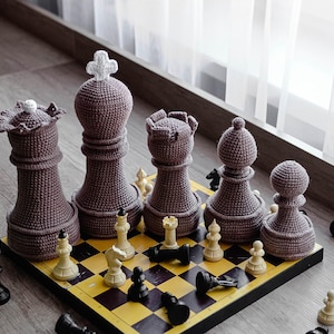 No Sew Chess Set Crochet Pattern – QUEEN, KING, Rook, Pawn, Knight ...
