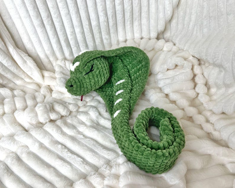 SNAKE Snuggler Lovey Easy Crochet Pattern PDF | Cobra Security Blanket ...