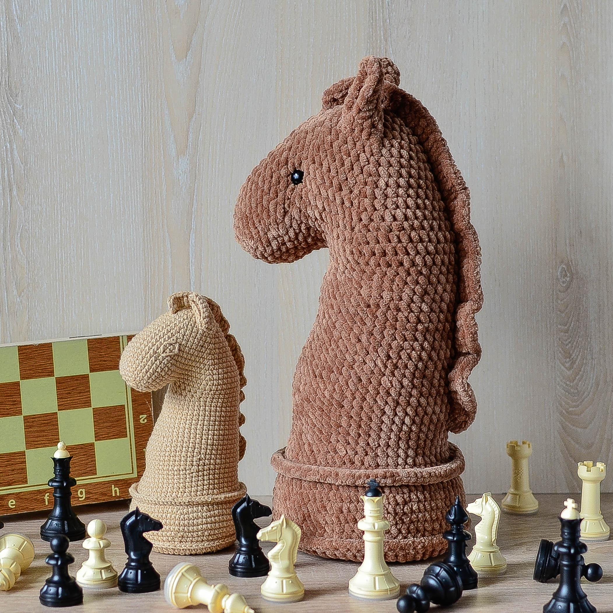 No Sew Chess Set Crochet Pattern – QUEEN, KING, Rook, Pawn, Knight ...