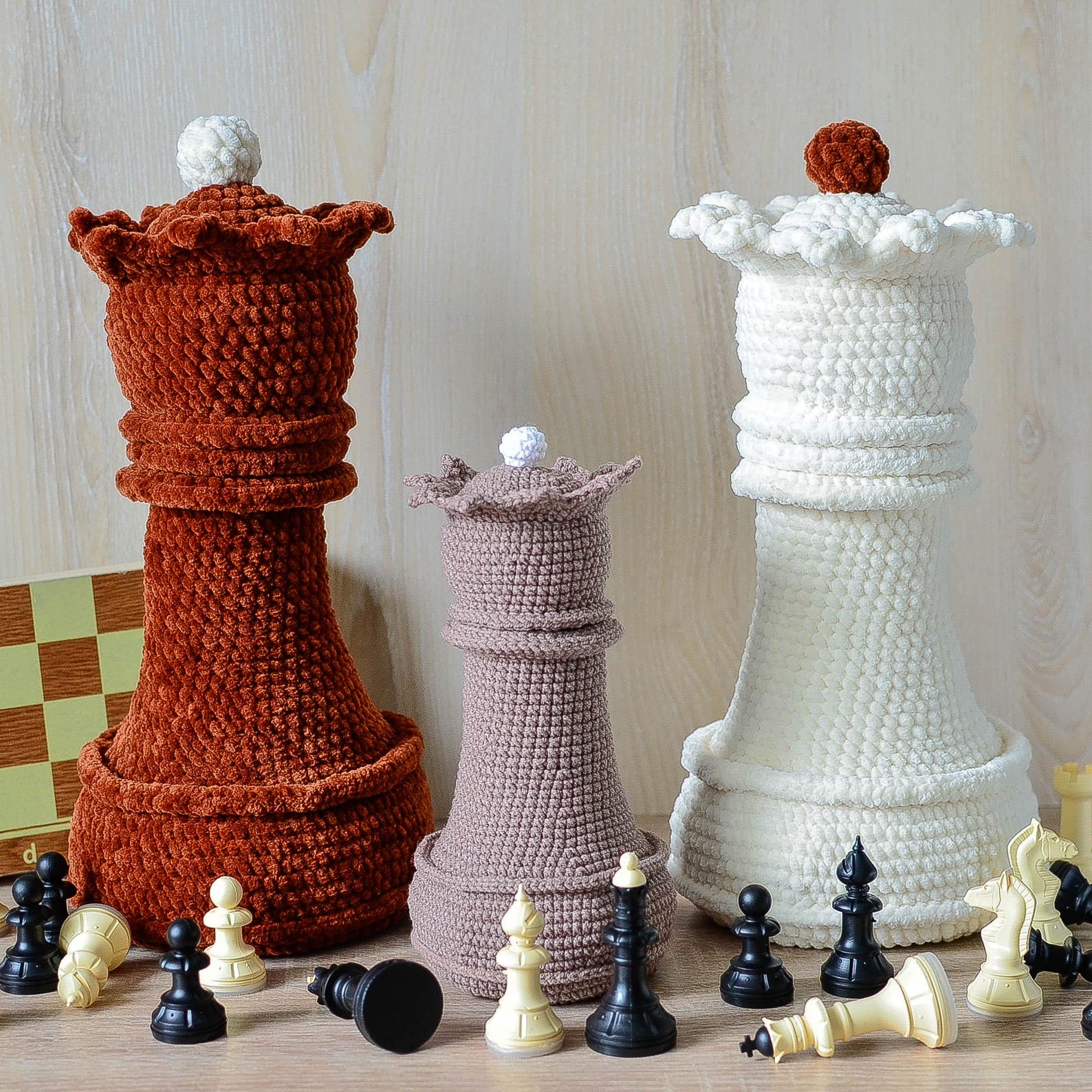 No Sew Chess Set Crochet Pattern – QUEEN, KING, Rook, Pawn, Knight ...