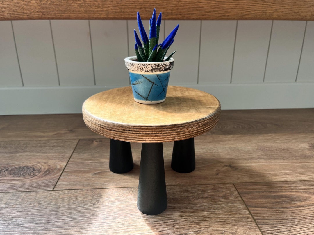 Wooden Plant Stand, Round Riser for Display, 3 Legged Wood Stool - Etsy