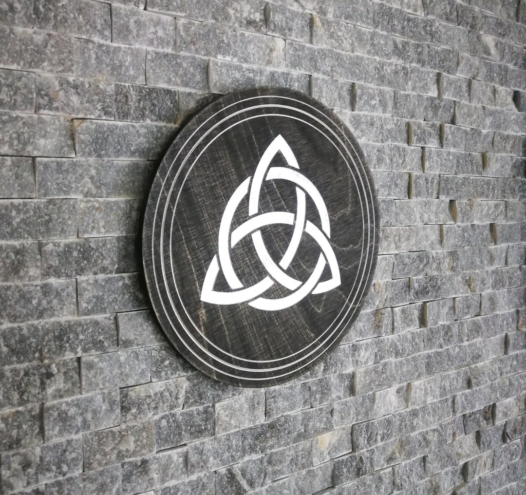 Triquetra Wall Hanging Holy Trinity Knot Wooden Celtic - Etsy