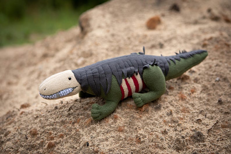 SCP 682 Reptile Plush , Hard to Destroy Reptile Handmade Soft ...
