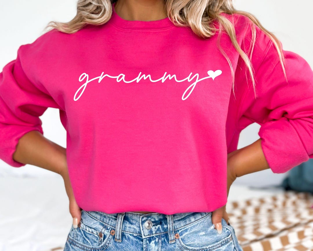 Grammy Svg, Grammy With Hear Svg Cut File for Cricut, Grandma Shirt ...