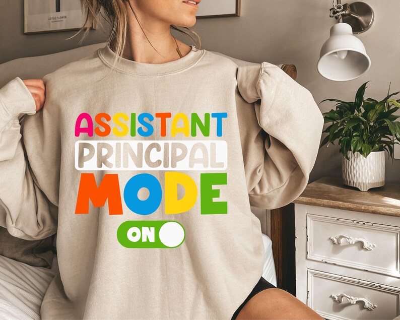 Assistant Principal PNG Image, Leopard Teacher School Design ...