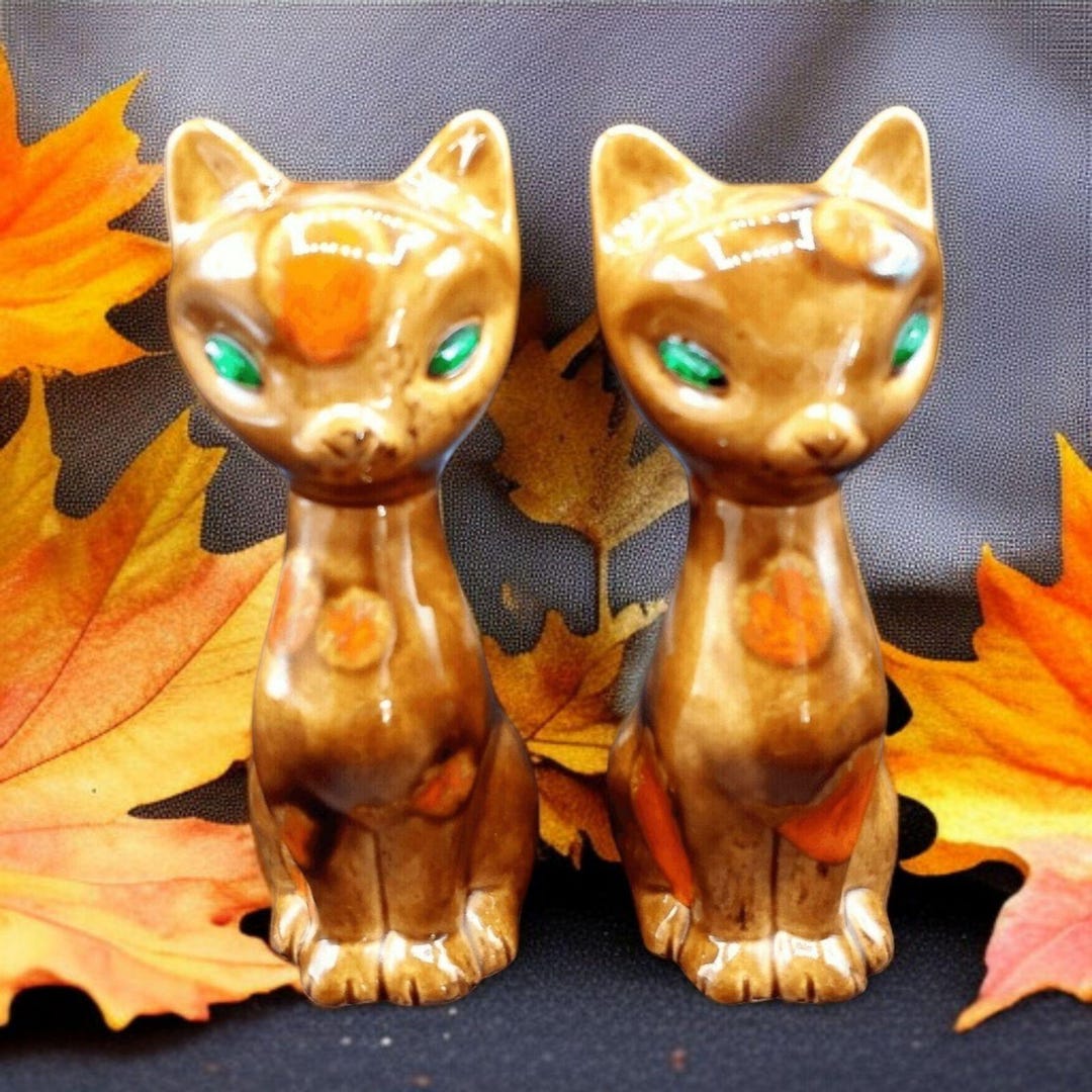 Atomic Age Cat Salt and Pepper Shakers Green Lucite Eyes Retro Brown ...