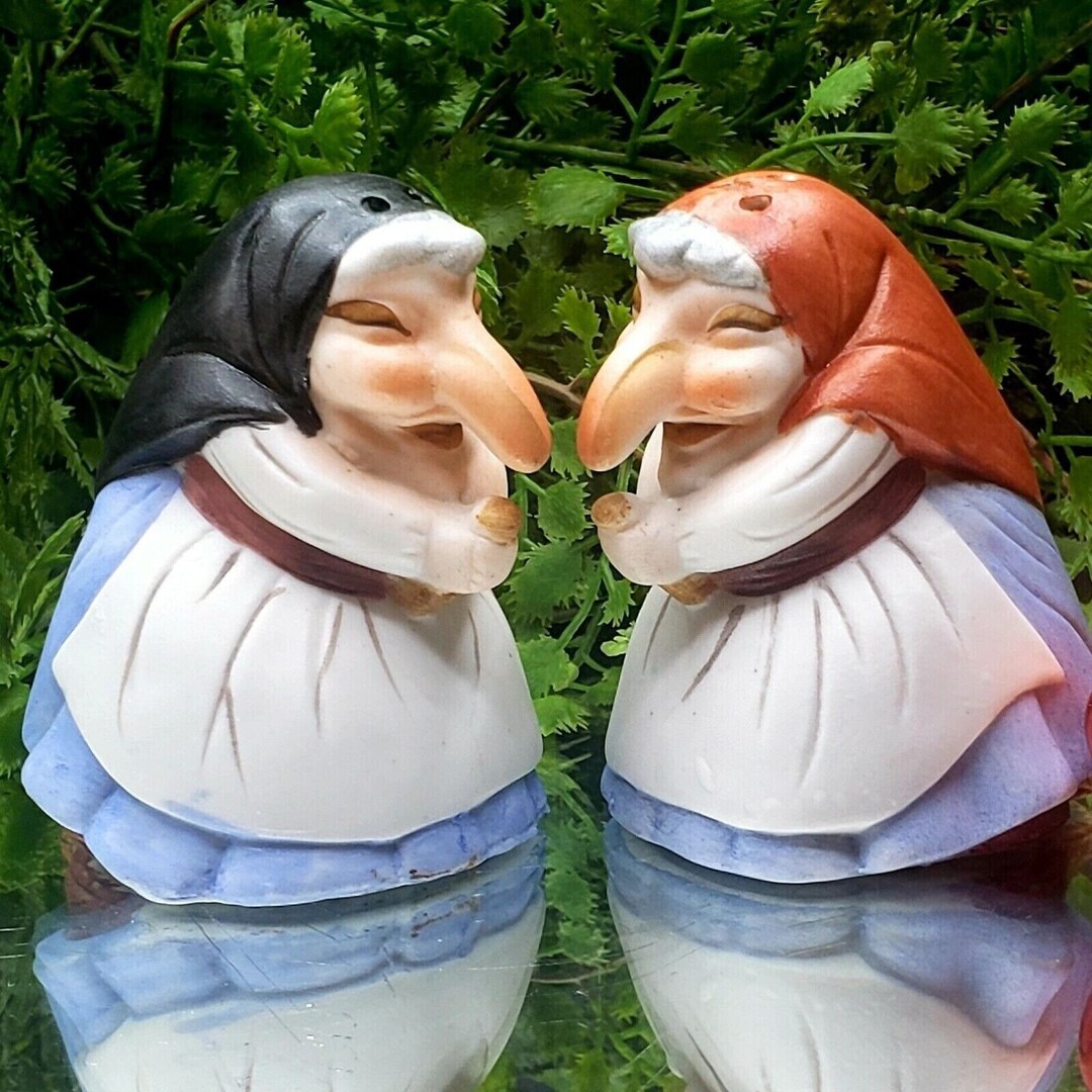 Kitchen Witch Salt Pepper Shakers 1981 Babushka Big Nose Halloween ...