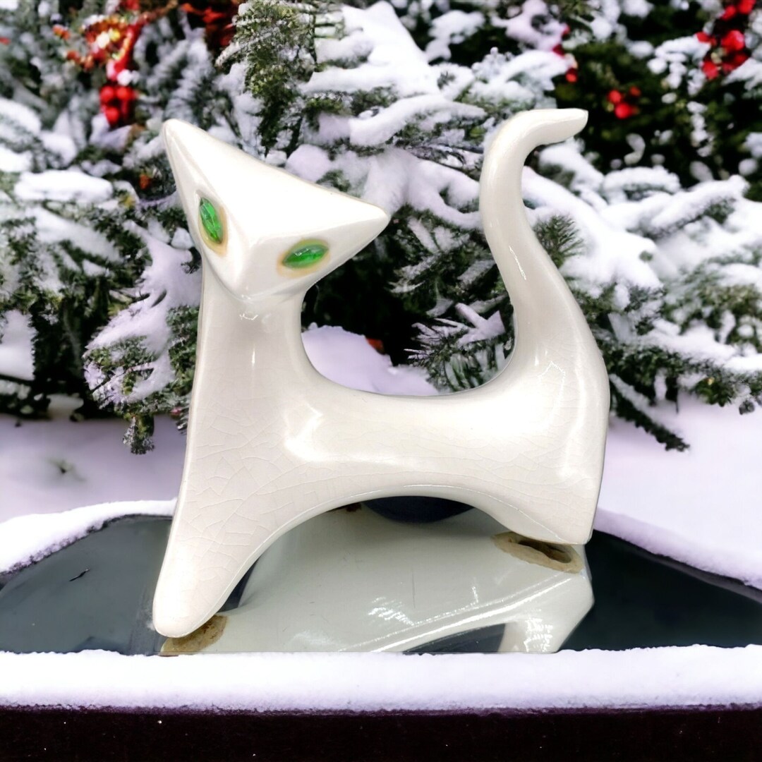 Cubist Cat Mid Century Figurine White With Green Jewel Eyes - Etsy