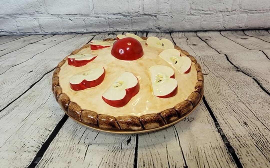 Vintage Apple Pie Keeper Pie Dish by Over and Back Inc Made in Portugal ...