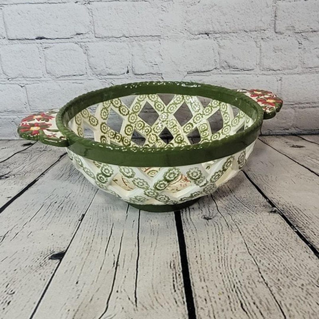 Temptations Ovenware by Tara Old World Green Red Holiday Round Bread ...