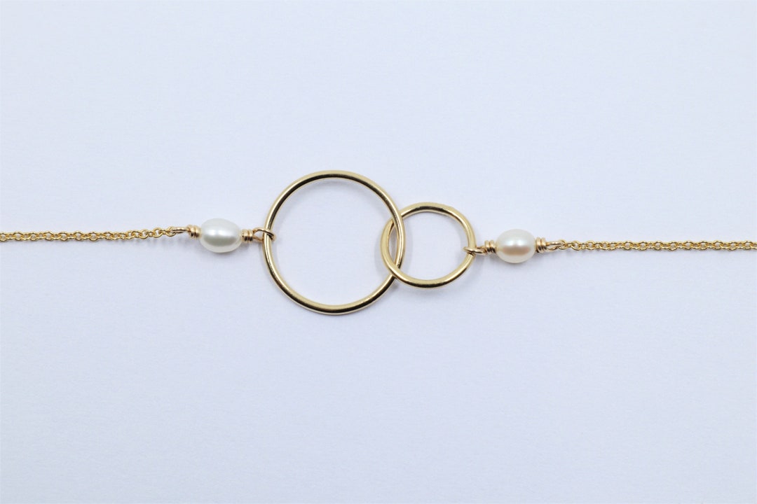 Infinity Rings Chain Necklace. Dainty Necklace With Joined Ring and ...
