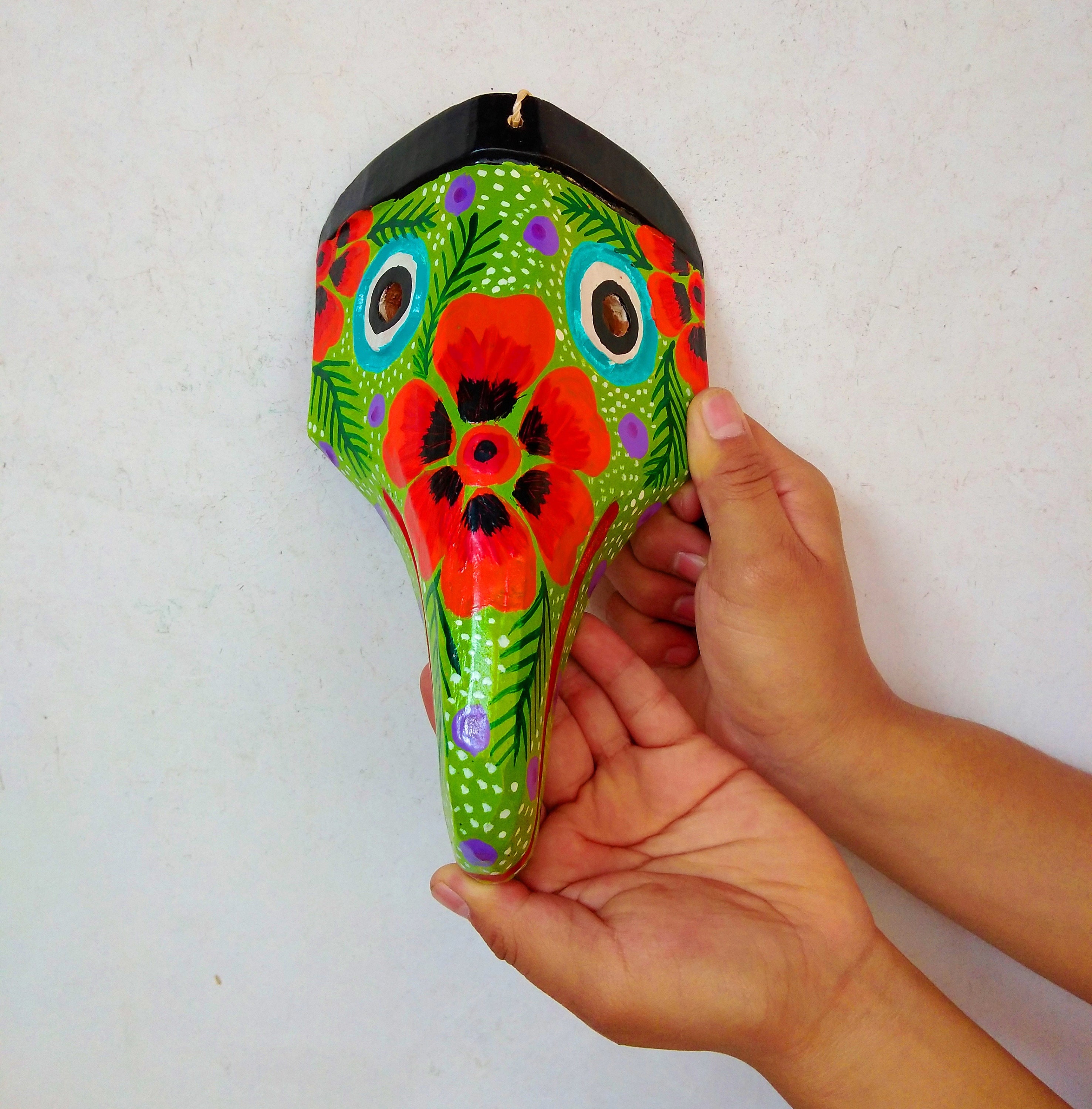 COLORES. Carved Wooden Guatemalan Masks for Wall Decor - Etsy.de