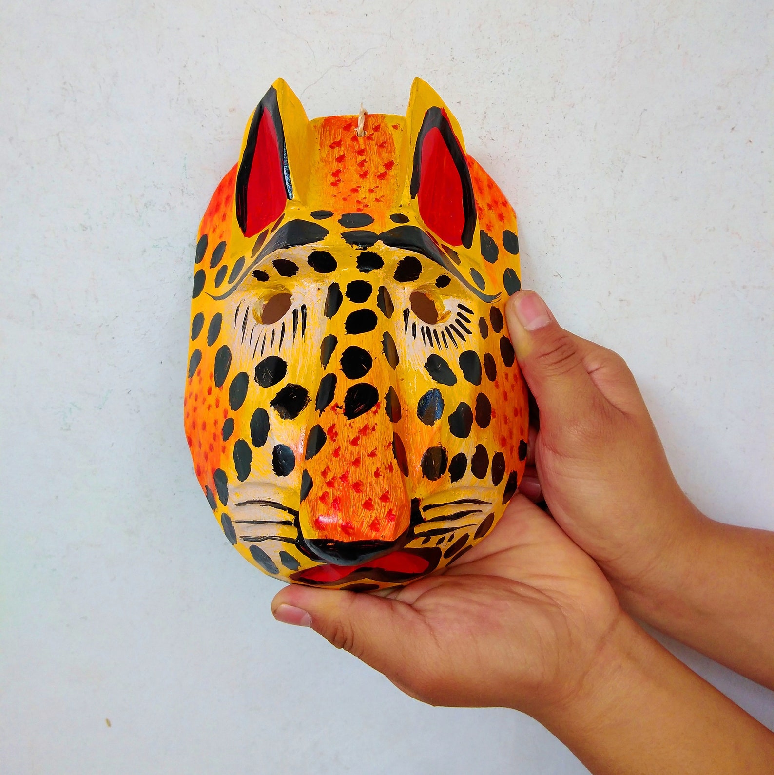 COLORES. Carved Wooden Guatemalan Masks for Wall Decor - Etsy.de