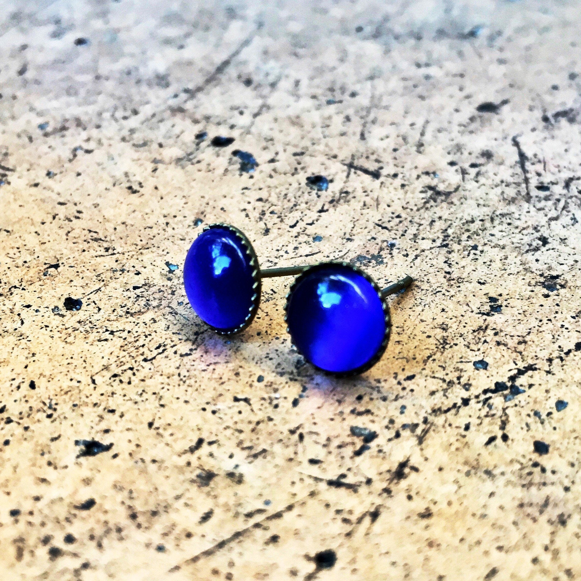 Royal Blue Shining Cat's Eye gemstone Studs Natural | Etsy