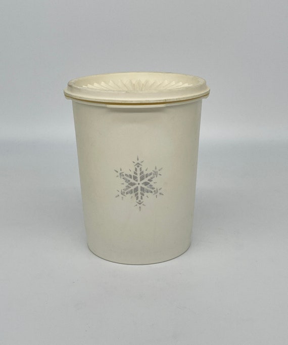 Vintage Tupperware White Snowflake 811-13 | Etsy