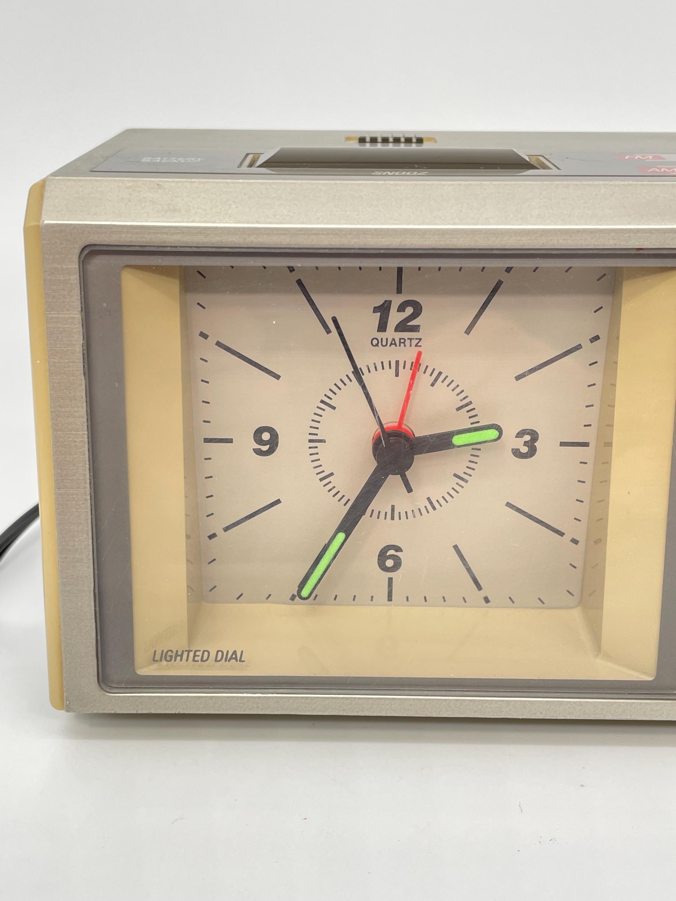 Vintage GE Alarm Clock Radio - Etsy