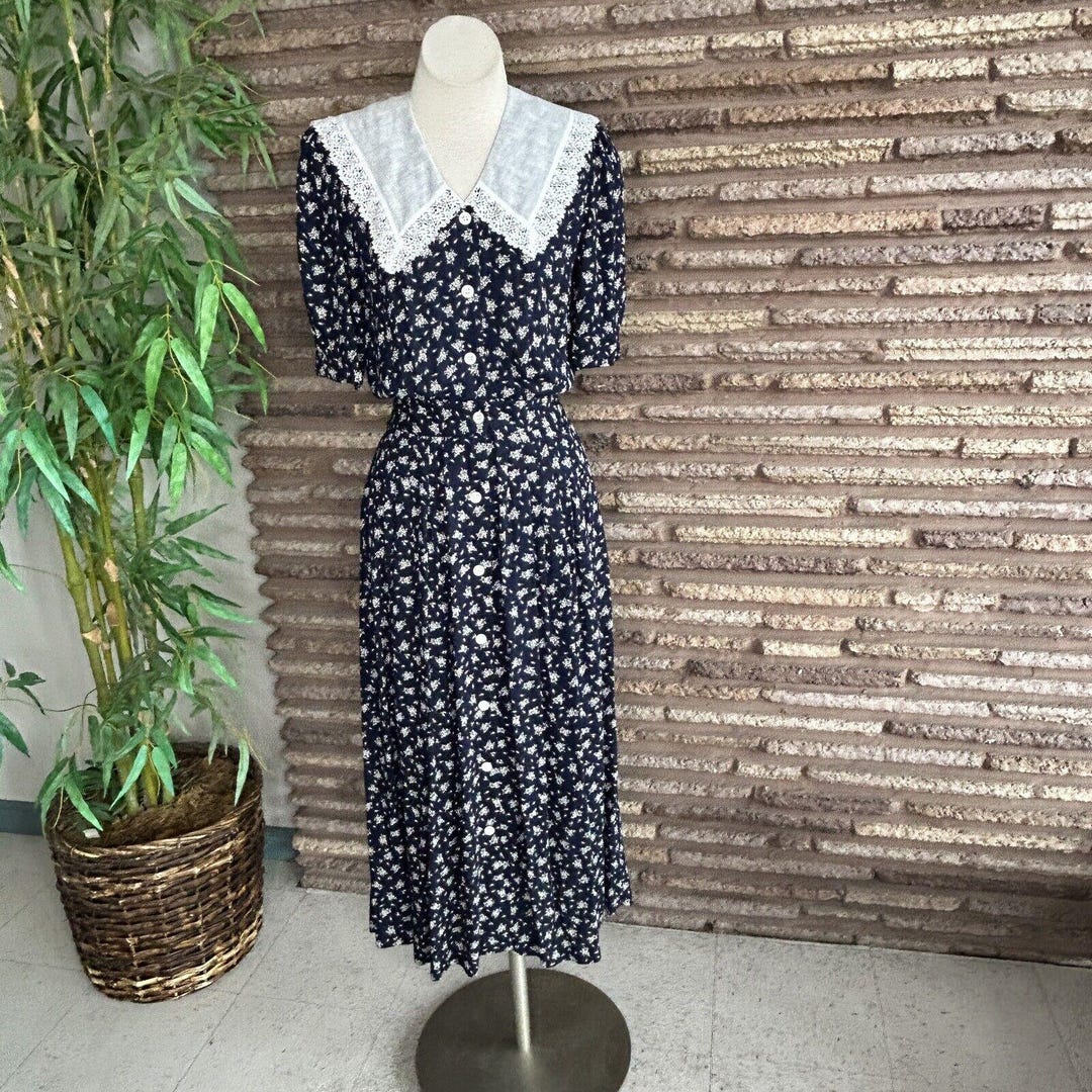 Jane Singer Vintage Prairie White Lace Collar Blue Floral Cottagecore ...