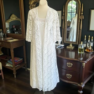 Glydons Vintage 70s White Chiffon Gown and Lace Robe Peignoir Set ...
