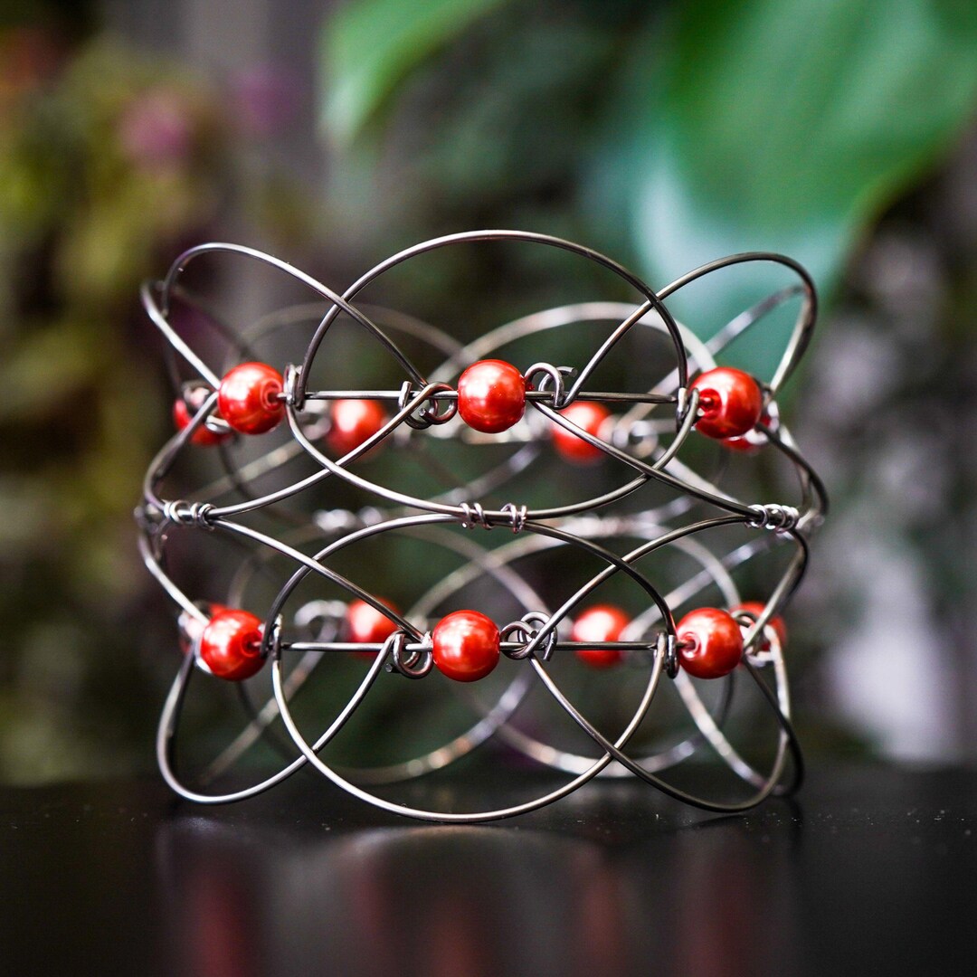 Interactive Desk Art Toy – 3D Wire Mandala With Expandable Design - Etsy