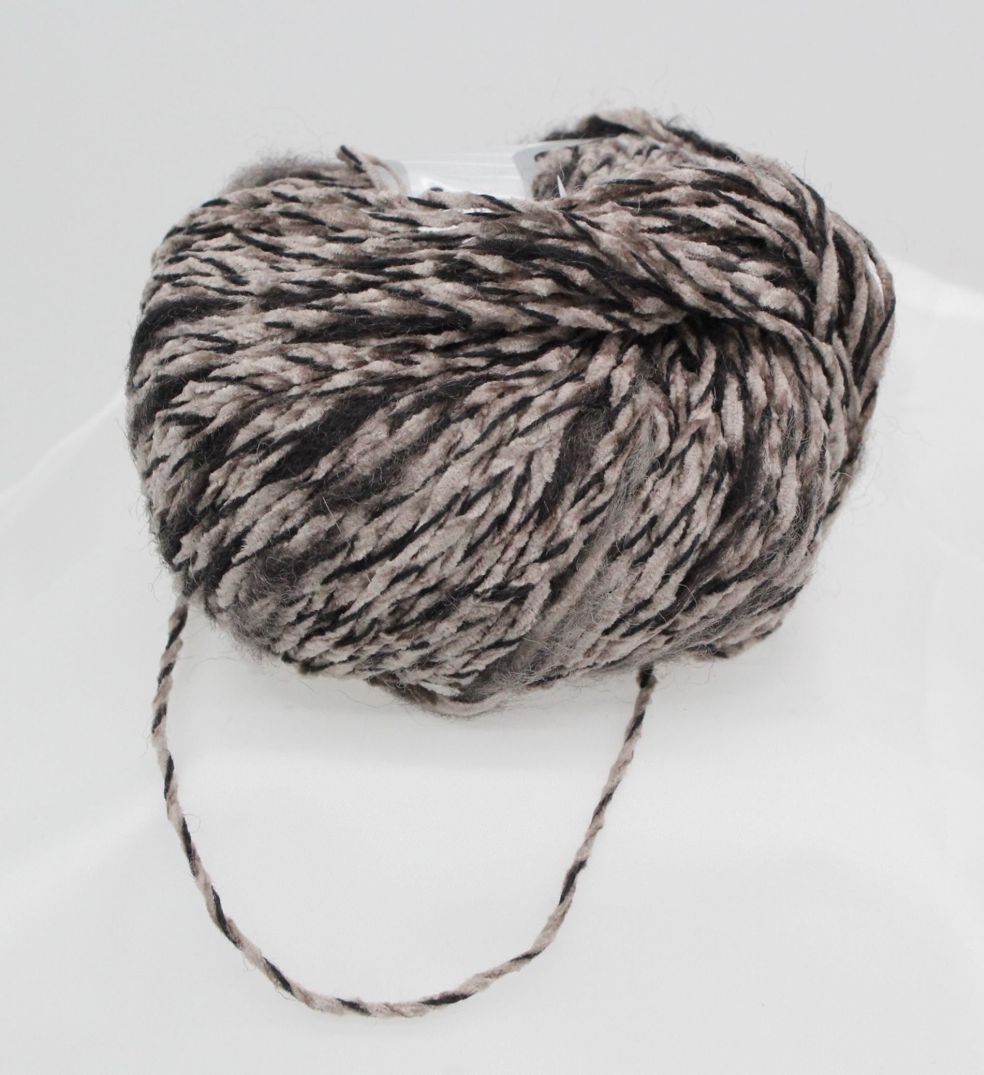 76 yards of wool chenille variegated yarn excellent for | Etsy