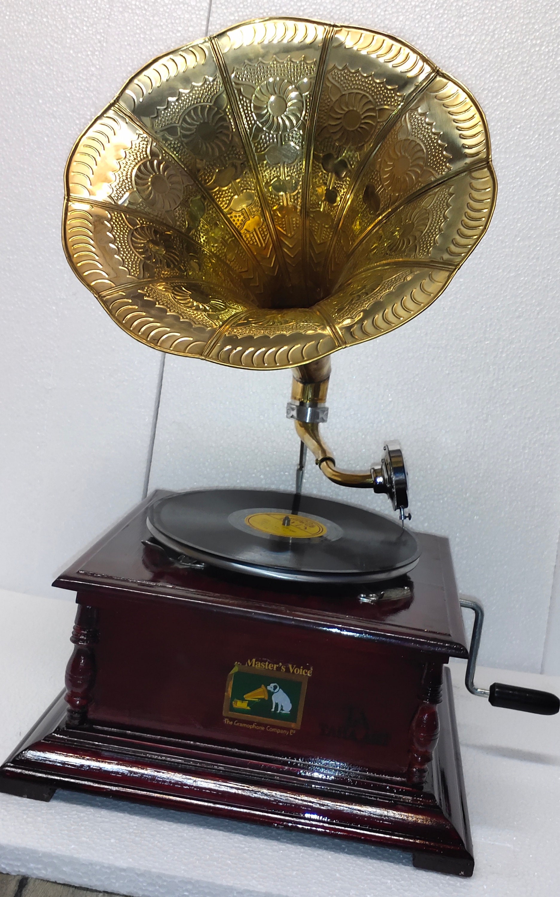 Phonograph
