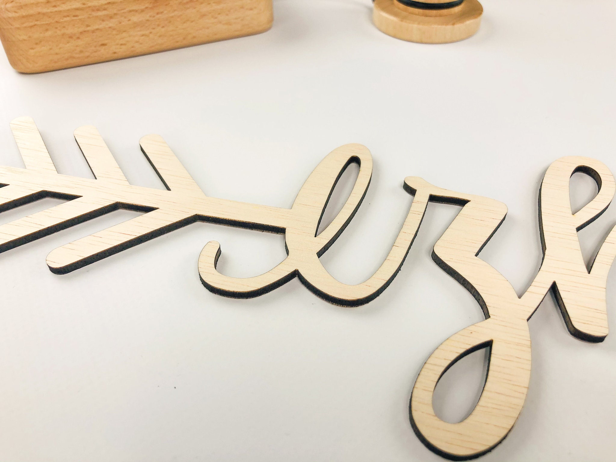 Personalised Name Arrow Wall Plaque - Nursery or Children's Bedroom ...