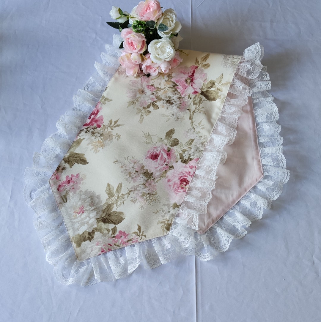 Napperon long grosses roses anciennes - Etsy Portugal