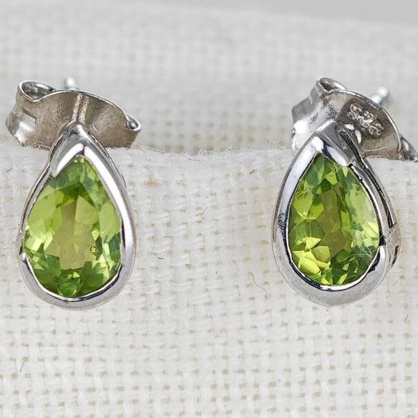 Shop Peridot Earrings - Etsy