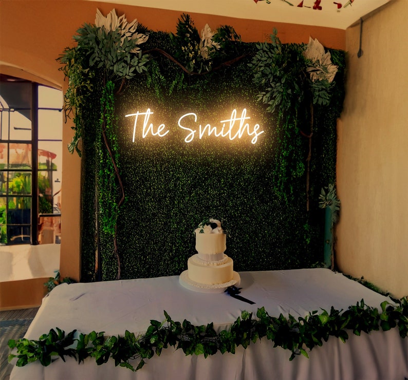 Custom Wedding Neon Sign: Personalized Last Name Decor - Etsy