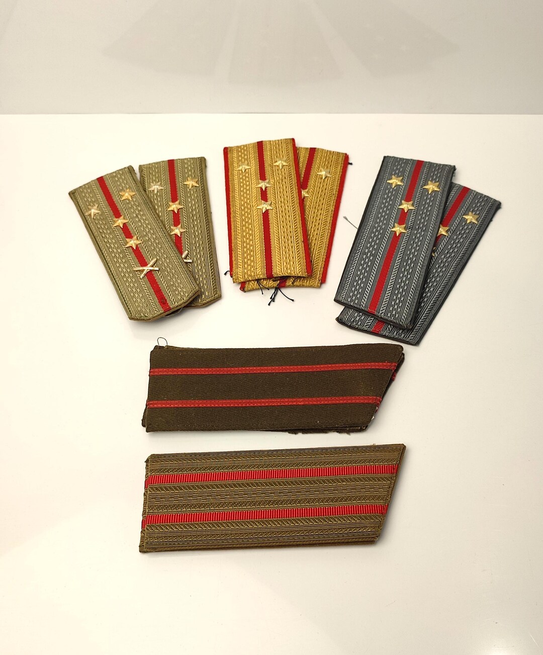 Soviet Army Lieutenant, Command Staff, Officer Uniform, Captain Straps ...