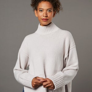 Das neue Lamana Magazin Nr. 13 ist da Strickheft mit 27 Anleitungen für Pullis, Jacken, Tücher ...