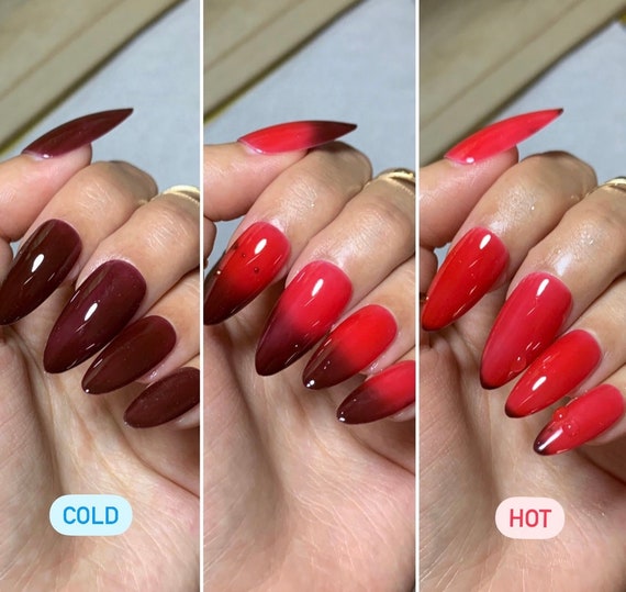 Ongles En Amande Rouge Foncé