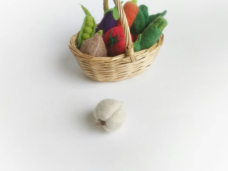 Felted Garlic Bulb, Needle Felted Vegetables, Realistic Food, Kitchen ...