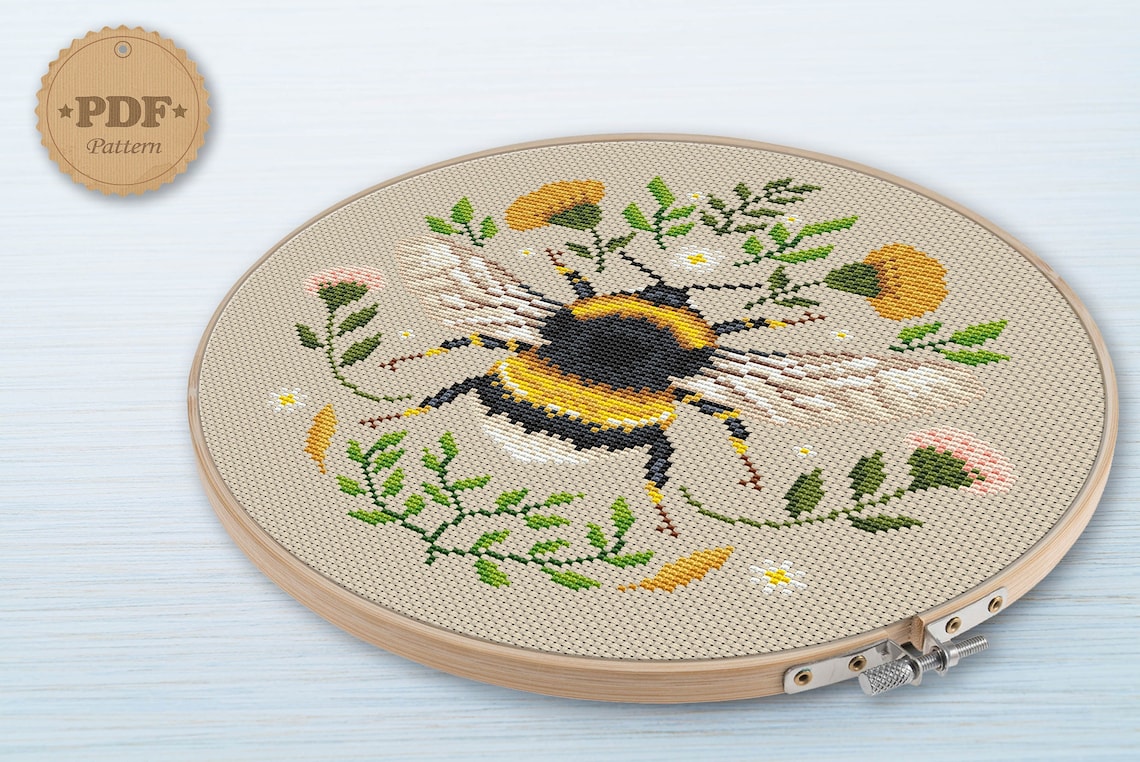 Floral Bumblebee Cross Stitch Pattern: Cottagecore Bee Embroidery (PDF Pattern) - Etsy