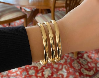 14k Gold Bangle - Etsy