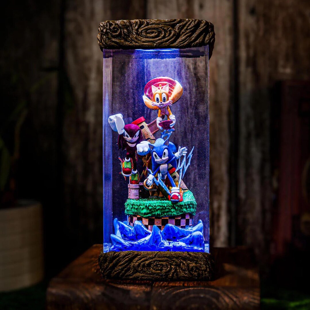 Sonic Resin Lamp With Tails and Knuckles (LED Night Light, Handmade) - Etsy