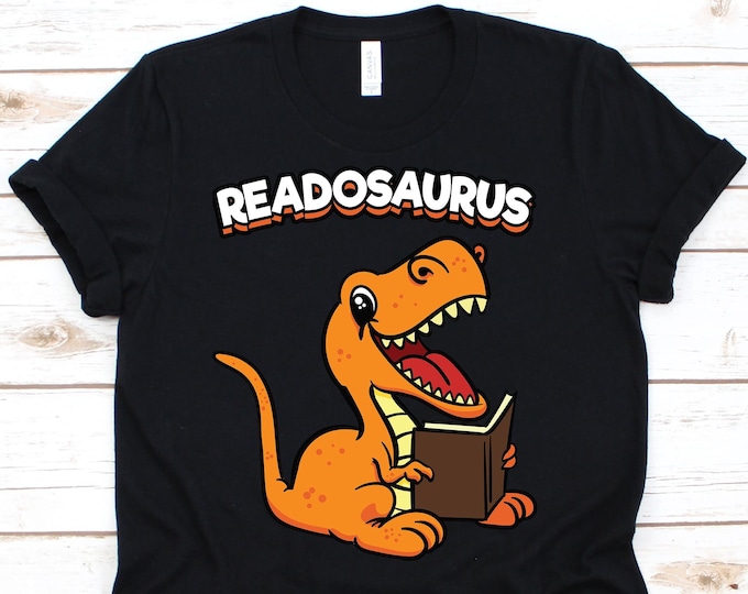 Funny Dinosaur Shirt the Saurus Thesaurus Knows All the Words T-shirt ...